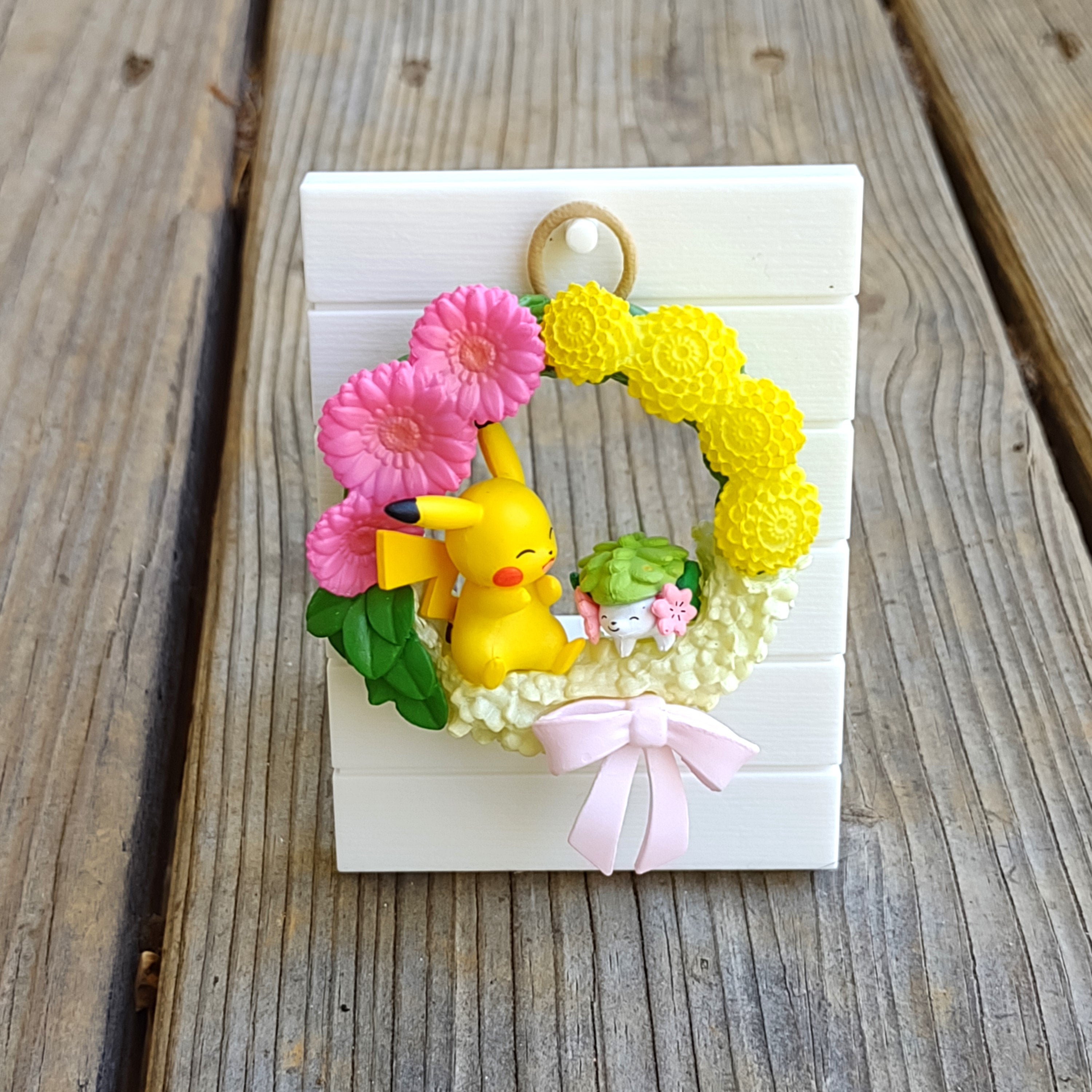 Pikachu and Shaymin Wreath | Dark Moon Japan